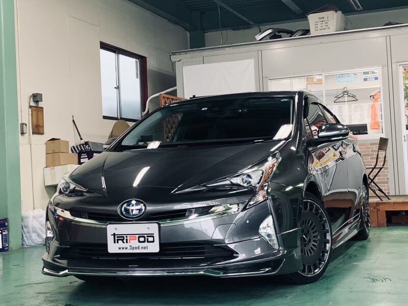 TOYOTA PRIUS A Premium Modelista Aero TRD - トライポッド